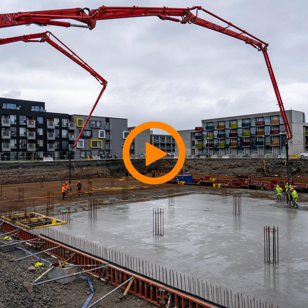 Myndband: Ein stærsta steypa Íslandssögunnar - Steypustöðin